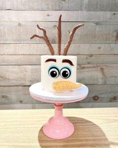 11 Frozen Birthday Cakes Perfect For Your Frozen Fan - That Disney Fam