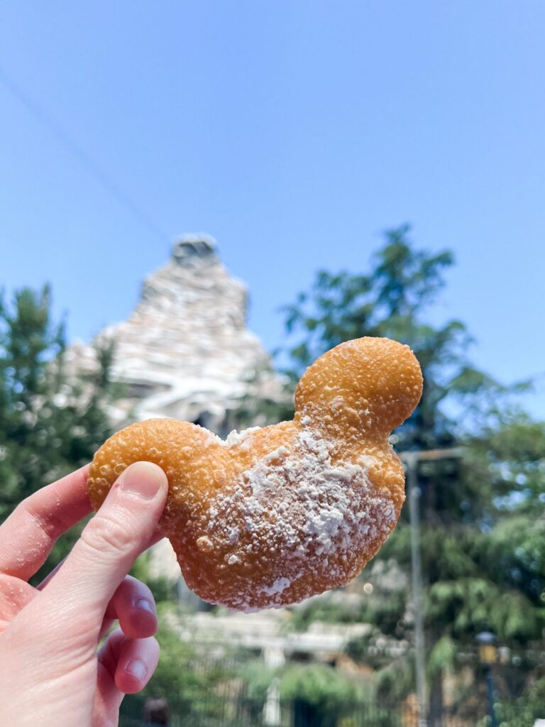 Disneyland Beignets: Where Can You Get Your Hands On One? - That Disney Fam