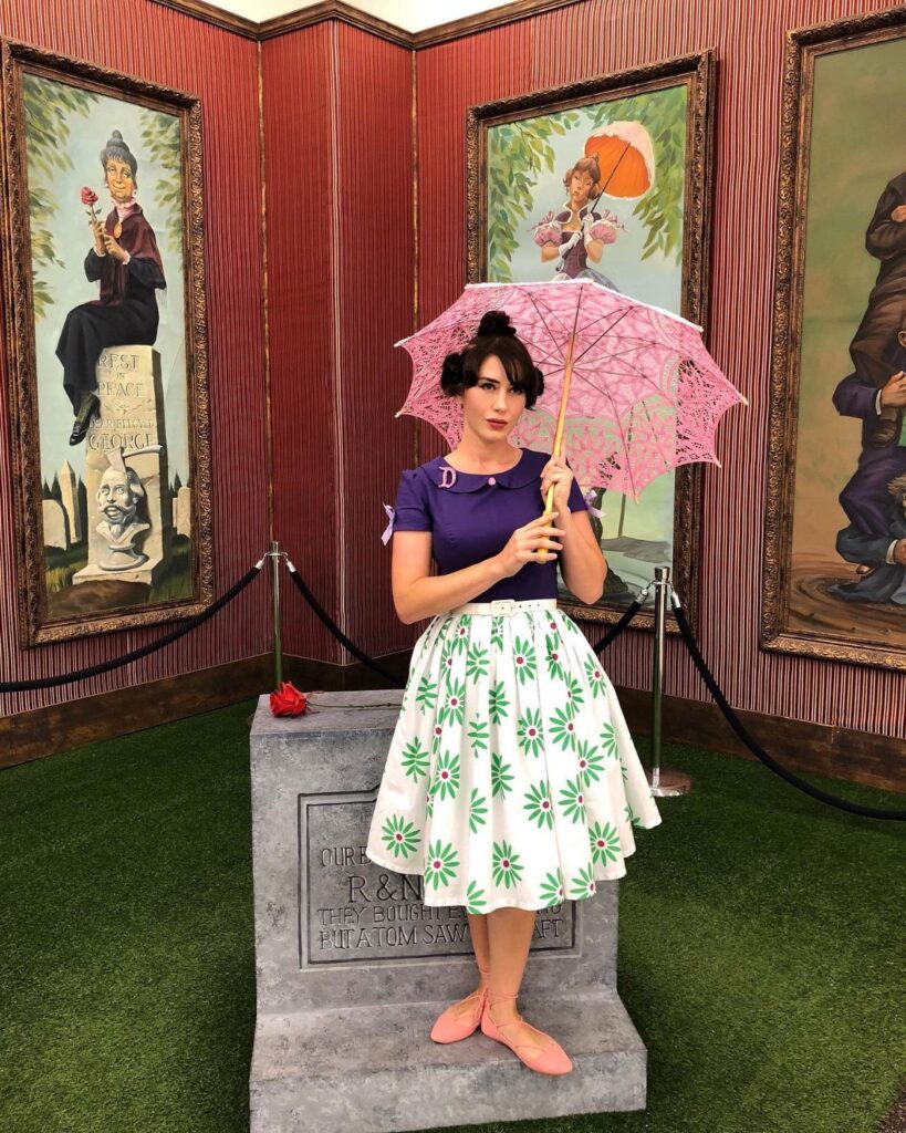 9 Haunted Mansion Disneybound Outfits That Are A Ghoulish Delight ...