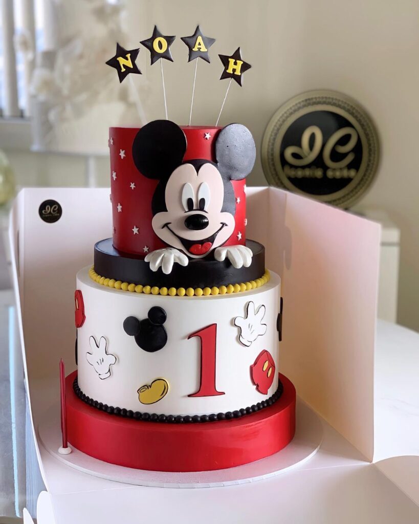 10 Mickey Mouse Birthday Cakes That Are The Absolute Cutest - That ...