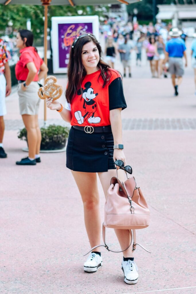10 Best Mickey Mouse Disneybound Outfit Ideas - That Disney Fam