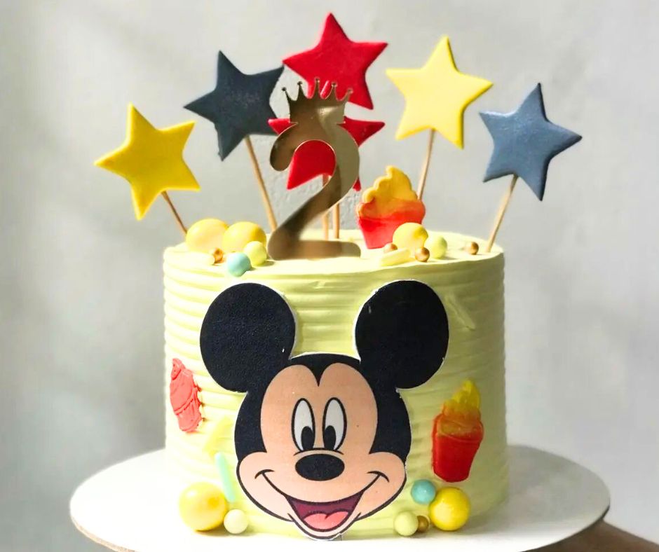 10 Mickey Mouse Birthday Cakes That Are The Absolute Cutest - That ...