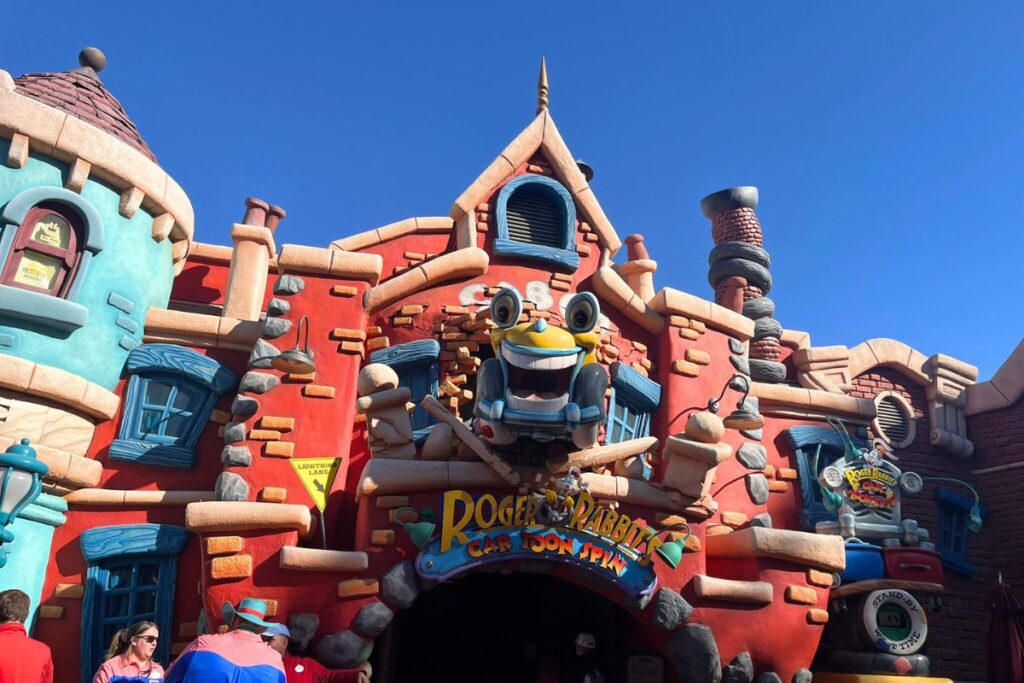 13 Dark Rides At Disneyland - That Disney Fam