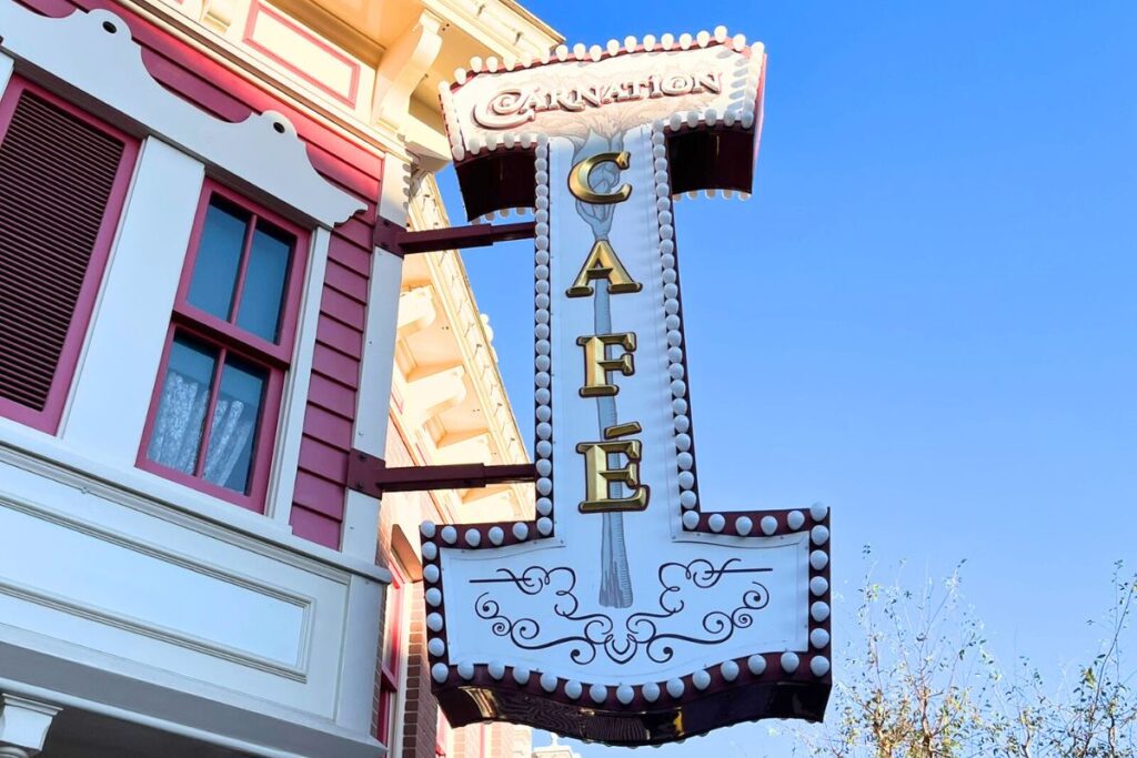 7 Hidden Mickeys On Disneyland's Main Street - That Disney Fam