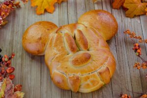14 Must-Try Halloween Snacks at Disneyland in 2025 - That Disney Fam